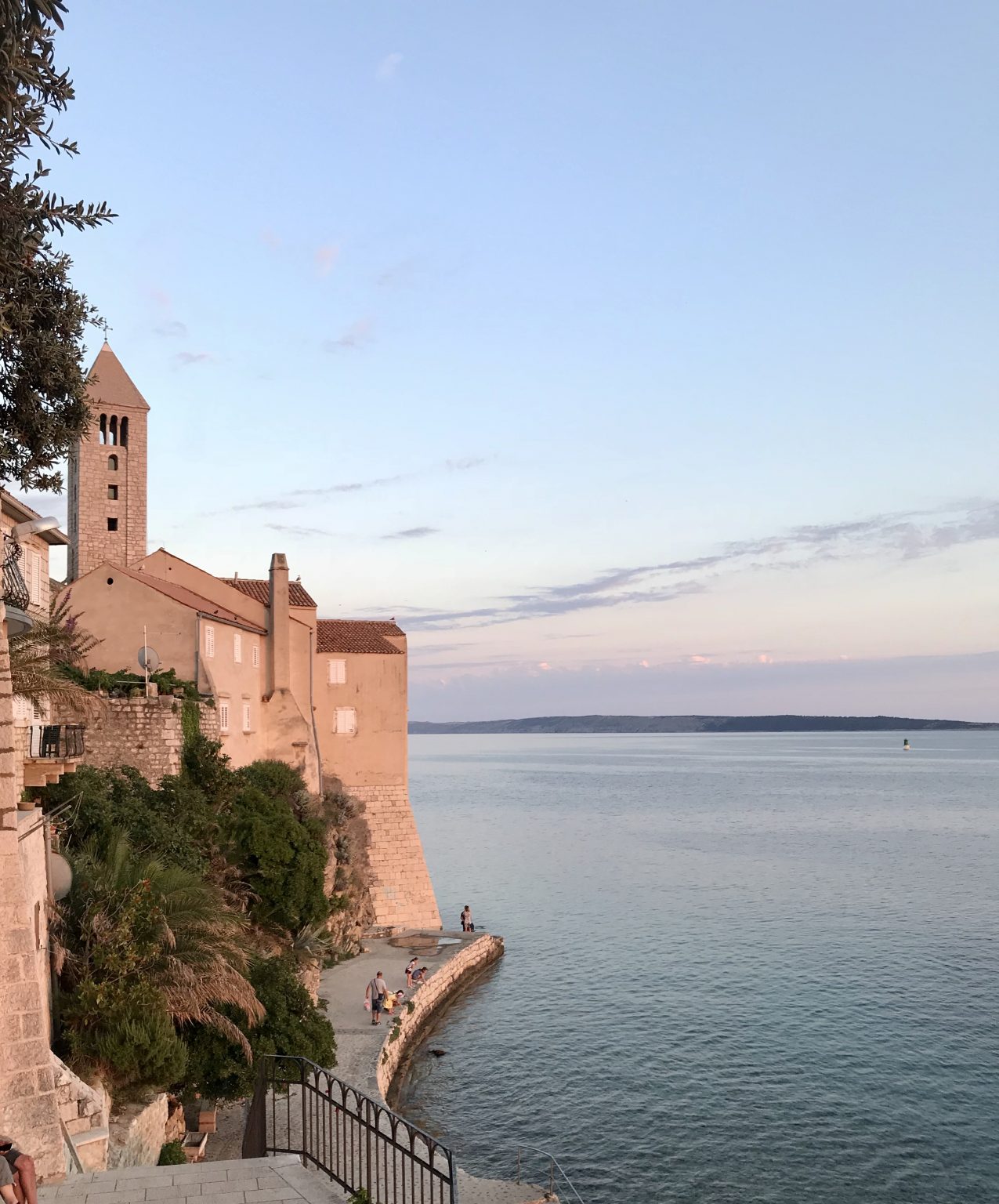 Insel Rab Kroatien: traumhafte Buchten und eine faszinierende Altstadt